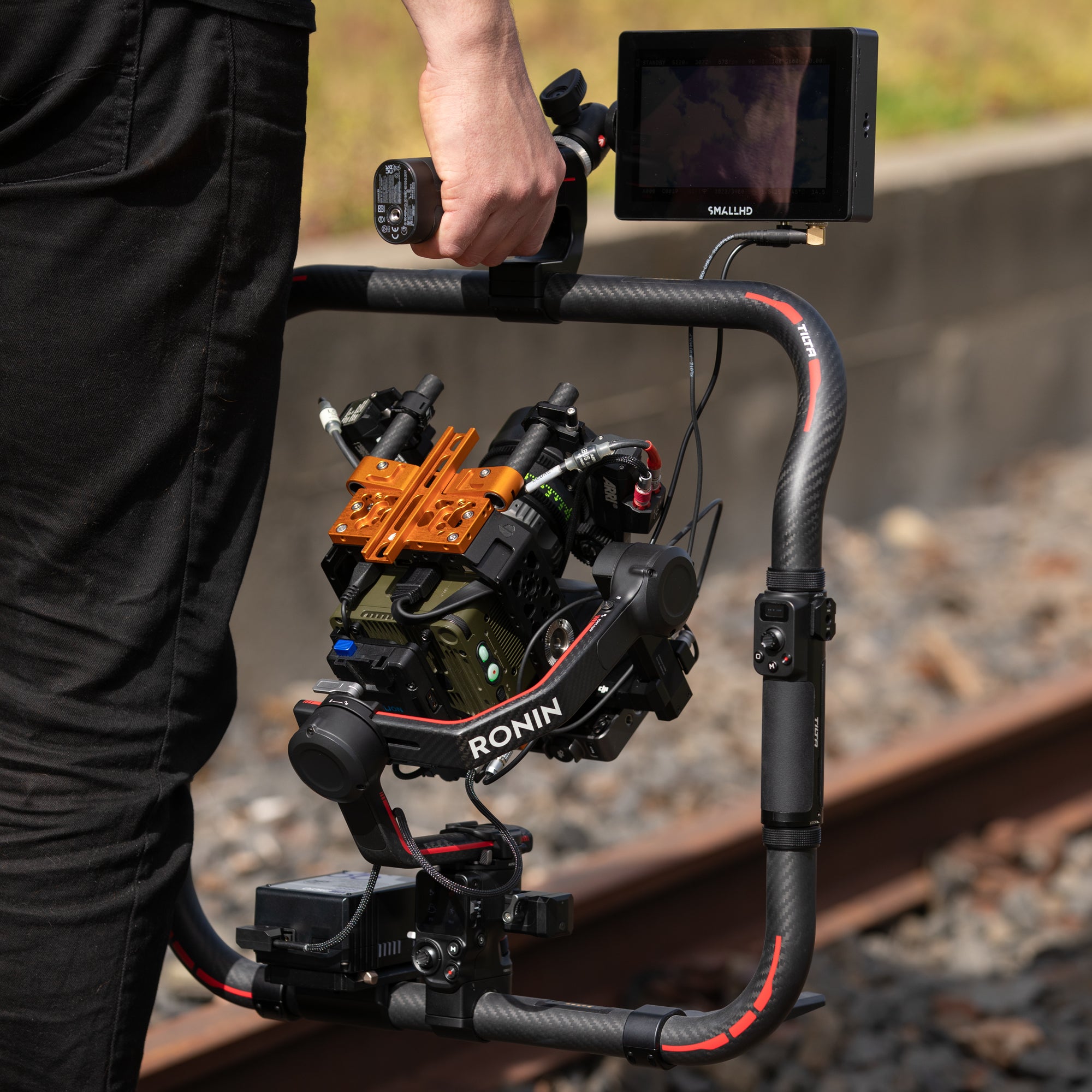 Power Cable ‣ 2-Pin Lemo to Ember - Ignite Digi